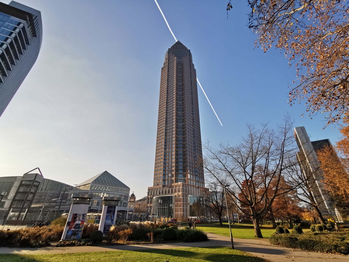 MesseTurm FFM - Der berühmte Art Deco Wolkenkratzer in Frankfurt