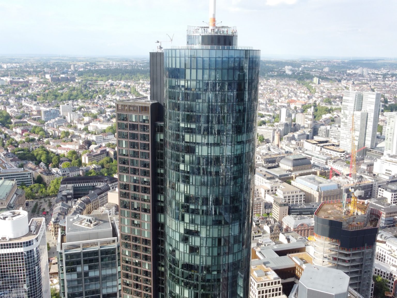 MAIN TOWER in Frankfurt am Main - Wolkenkratzer mit Aussichtsplattform