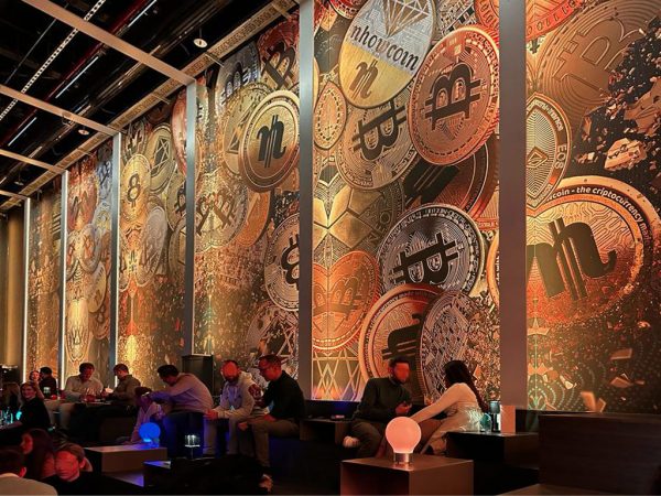 NFT Skybar eröffnet im ONE - SKYLINE ATLAS